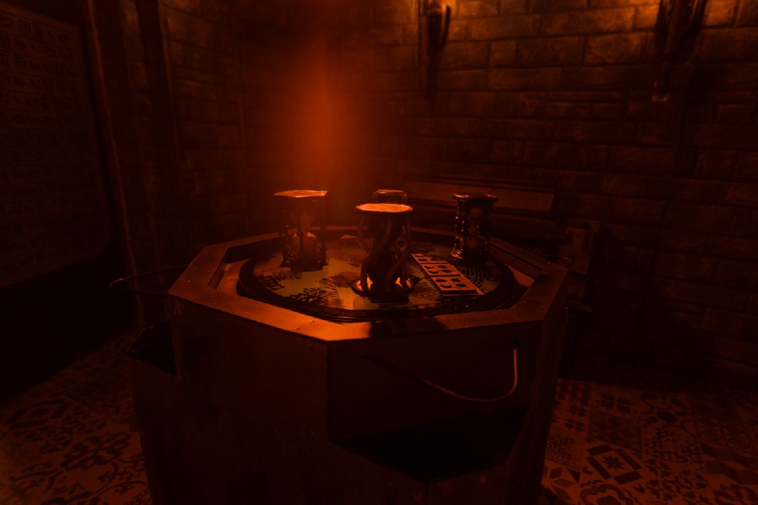 Captive Escape Room Bucuresti – 12 Experiente Imersive